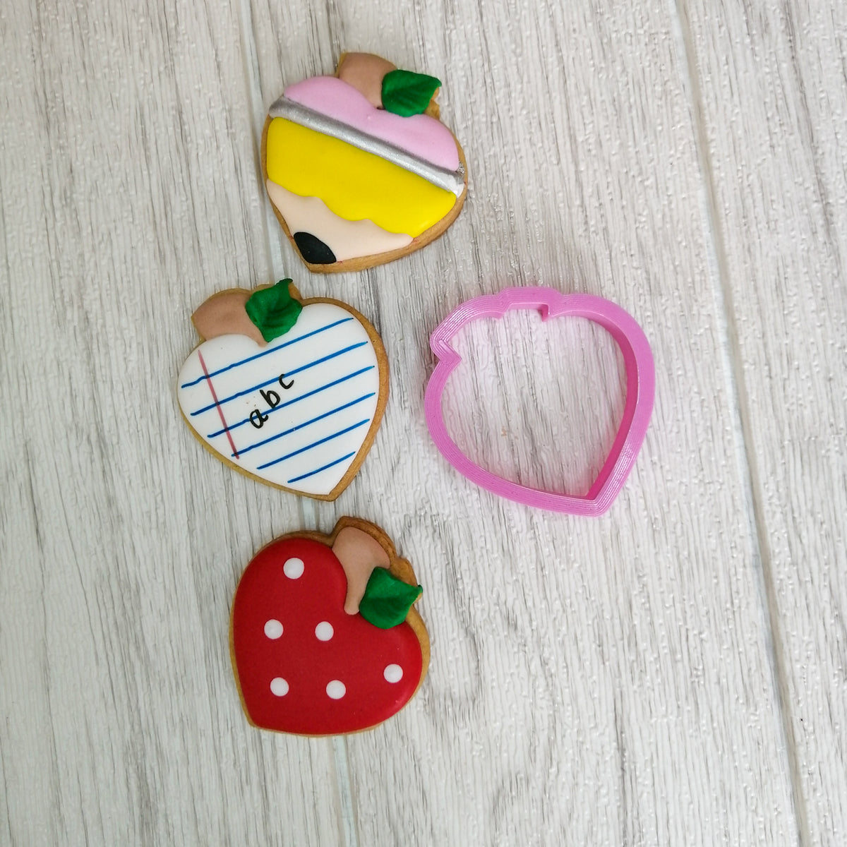 Mini Apple Heart Cutter – Iced